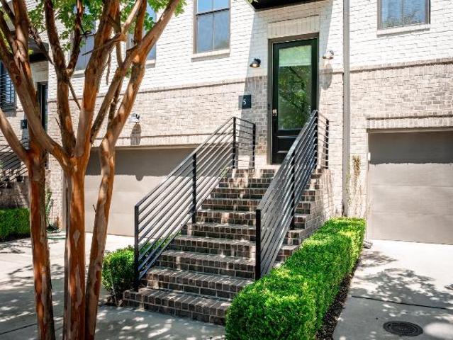 3 Br, 4 bath, Townhouse/Brownstone/RowHouse 1388 La France St NE #5