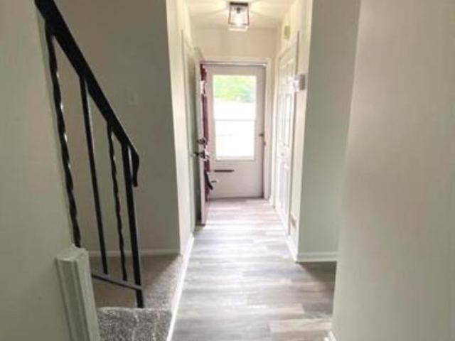 3 Br, 4 bath, Townhouse/Brownstone/RowHouse 15947 Dorset Road 1