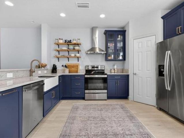 3 Br, 4 bath, Townhouse/Brownstone/RowHouse 150 Cat Rock Lane