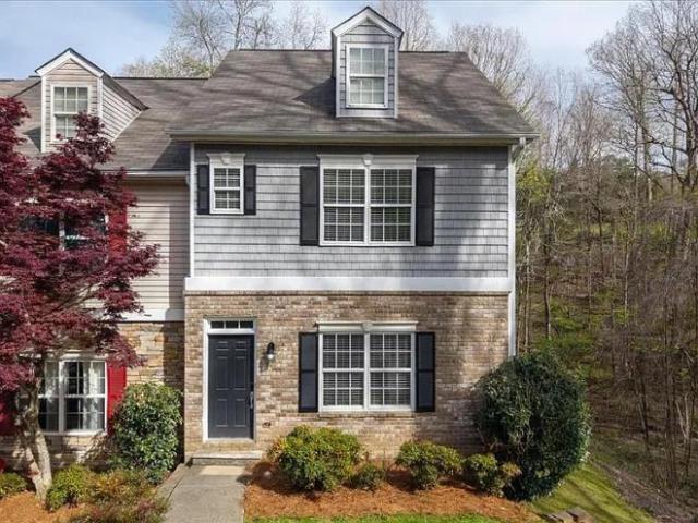 3 Br, 4 bath, Townhouse/Brownstone/RowHouse 176 Ridgehaven Trl
