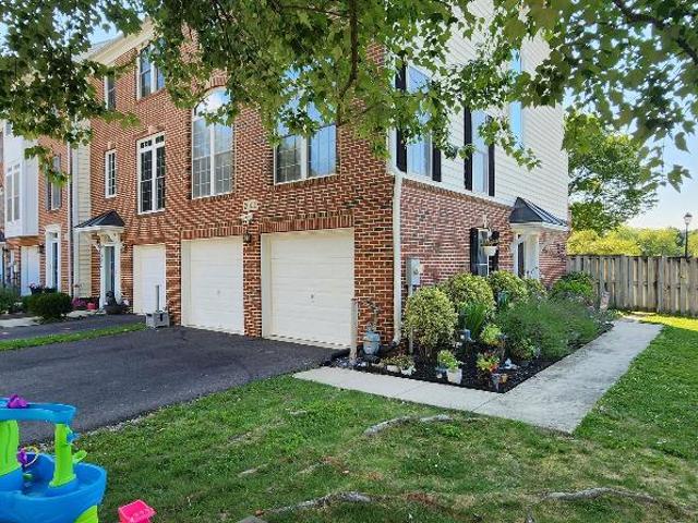 3 Br, 4 bath, Townhouse/Brownstone/RowHouse 2002 Dalewood Ct