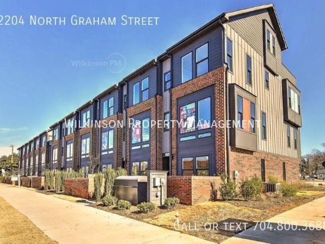3 Br, 4 bath, Townhouse/Brownstone/RowHouse 2204 North Graham St