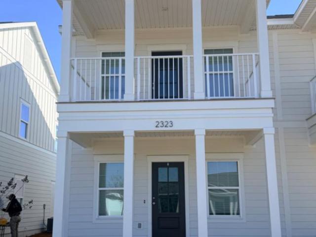 3 Br, 4 bath, Townhouse/Brownstone/RowHouse 2323 Discovery Loop