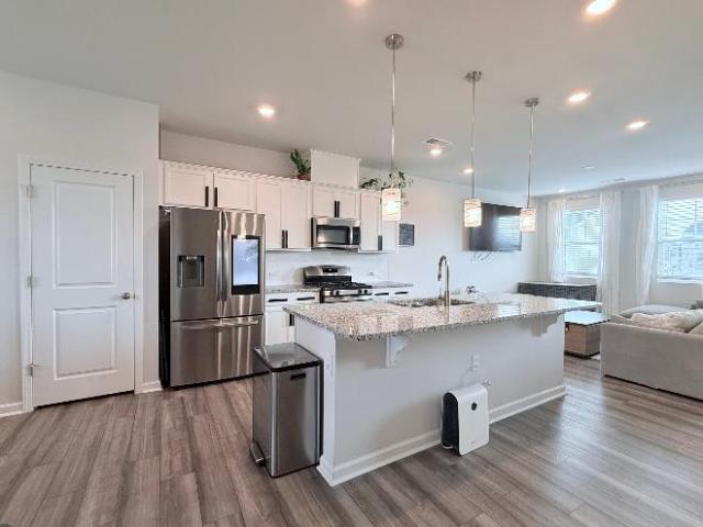 3 Br, 4 bath, Townhouse/Brownstone/RowHouse 2431 Chert Ln