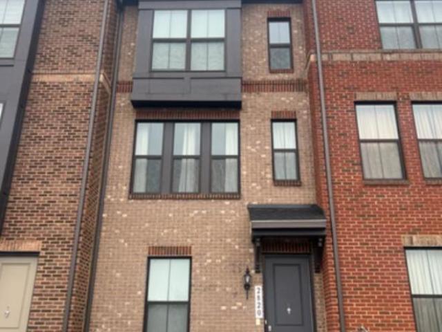 3 Br, 4 bath, Townhouse/Brownstone/RowHouse 2820 Dart Drive