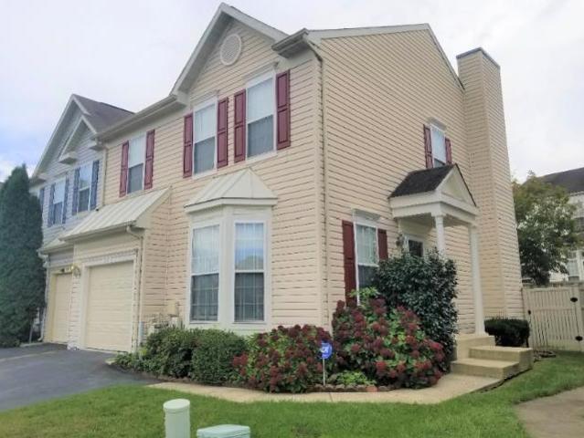 3 Br, 4 bath, Townhouse/Brownstone/RowHouse 307 Timberbrook Court