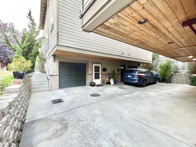 3 Br, 4 bath, Townhouse/Brownstone/RowHouse 3012 21st Ave W