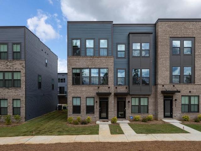 3 Br, 4 bath, Townhouse/Brownstone/RowHouse 3140 Coquina Ln