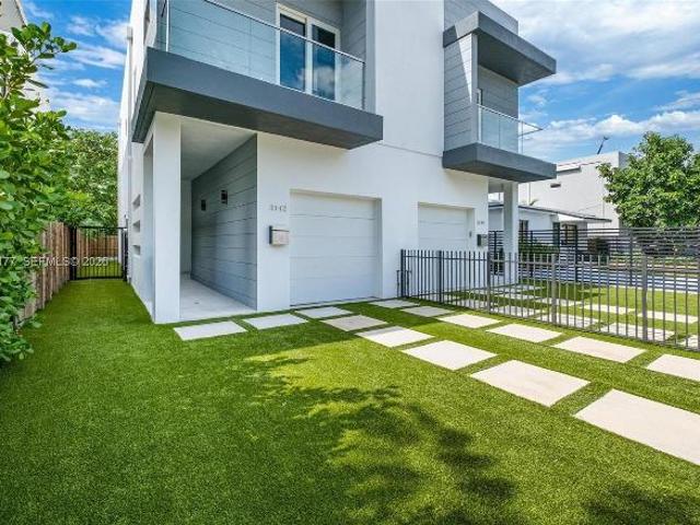 3 Br, 4 bath, Townhouse/Brownstone/RowHouse 3142 Carter St