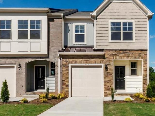 3 Br, 4 bath, Townhouse/Brownstone/RowHouse 3256 Tracer Dr
