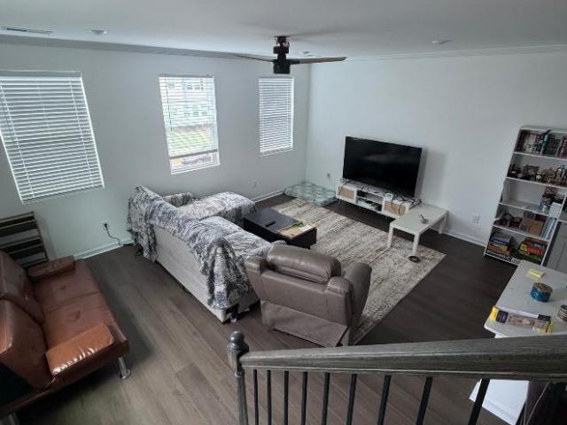 3 Br, 4 bath, Townhouse/Brownstone/RowHouse 3210 Gypsum Dr