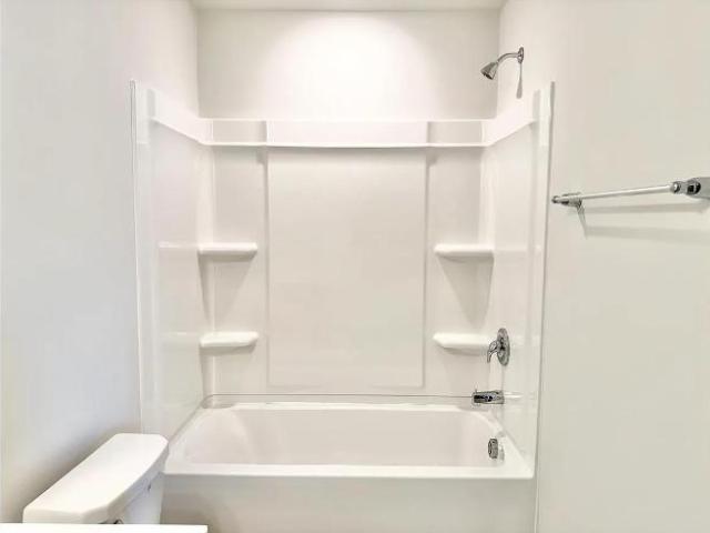 3 Br, 4 bath, Townhouse/Brownstone/RowHouse 4009 Silver Oak Ln