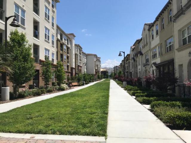 3 Br, 4 bath, Townhouse/Brownstone/RowHouse 506 Barcelona Loop