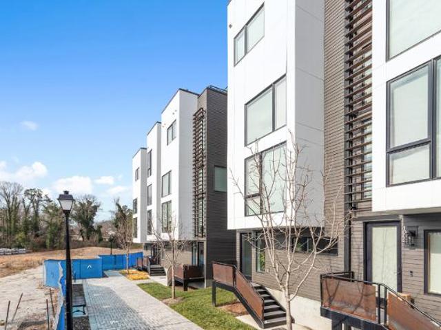 3 Br, 4 bath, Townhouse/Brownstone/RowHouse 512 Gordon Street