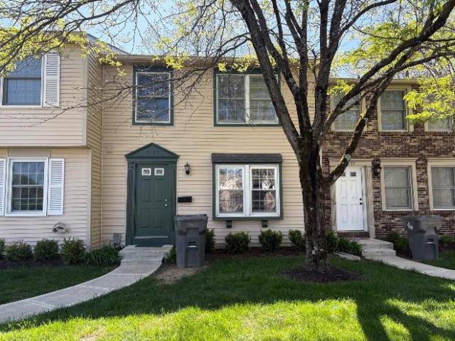 3 Br, 4 bath, Townhouse/Brownstone/RowHouse 6159 E 96th Pl