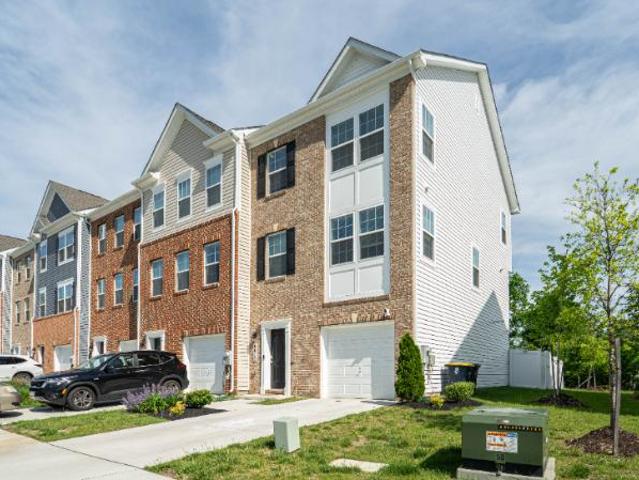 3 Br, 4 bath, Townhouse/Brownstone/RowHouse 6612 Bullrush Ct