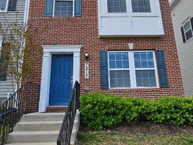 3 Br, 4 bath, Townhouse/Brownstone/RowHouse 7217 Barry Ln