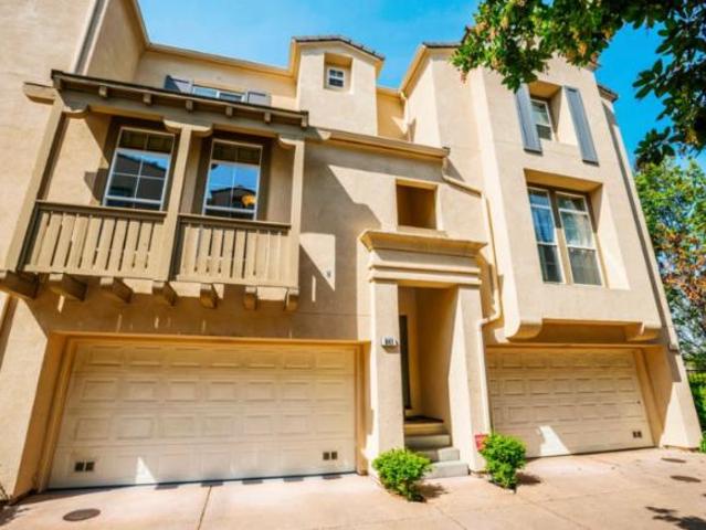 3 Br, 4 bath, Townhouse/Brownstone/RowHouse 841 Autumn Wind