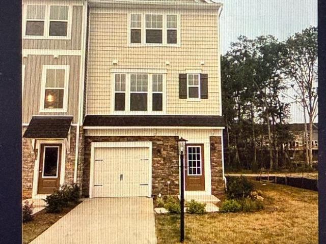 3 Br, 4 bath, Townhouse/Brownstone/RowHouse 8837 Foxway Ridge Ln