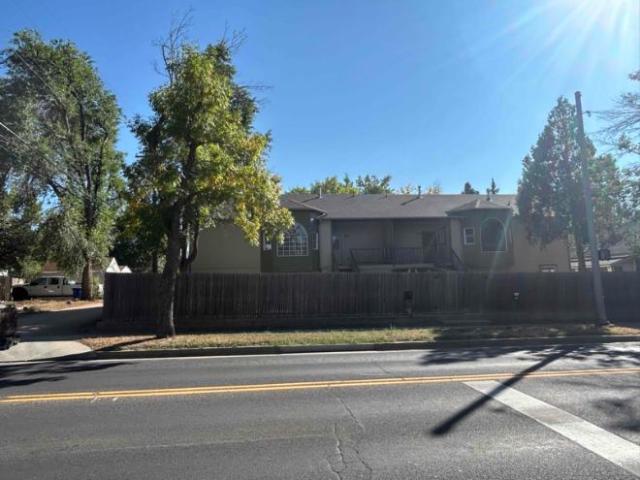 3 Br, 4 bath, Townhouse/Brownstone/RowHouse 913 E Uintah Ave