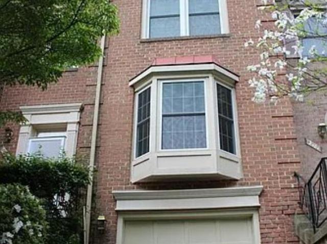 3 Br, 4 bath, Townhouse/Brownstone/RowHouse 9685 Woodhenge Ct