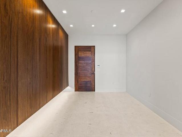 3 Br, 4 bath, Apartment 6587 North Palmeraie Boulevard