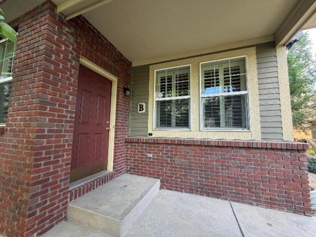 3 Br, 4 bath, Condo 5162 Southern Cross Ln