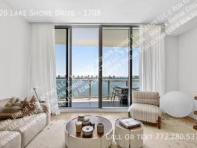 3 Br, 4 bath, Condo 220 Lake Shore Drive