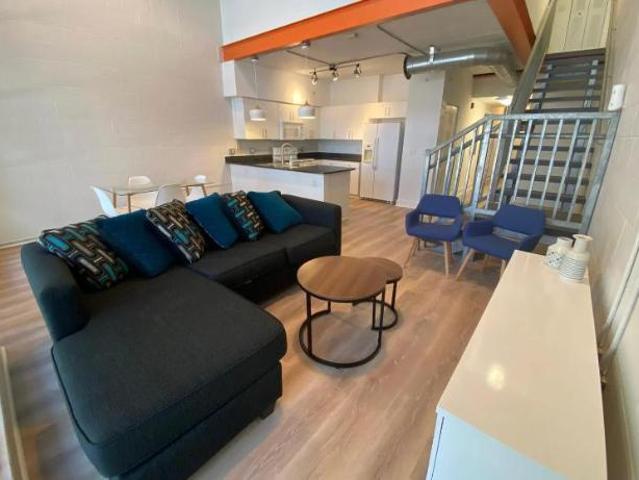 3 Br, 4 bath, Condo 2515 Sw 35th Place