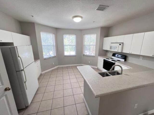 3 Br, 4 bath, Condo 3510 Shoma Drive