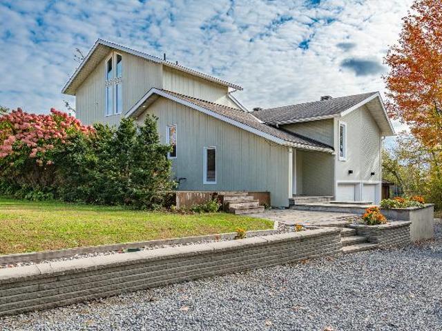 3 Br, 4 bath, Other 1238 Barnwell Crescent