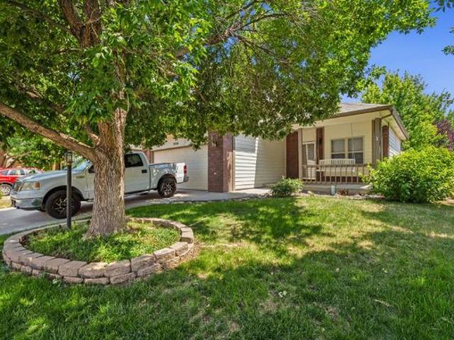 3 Br, 4 bath, Single Family Home 2456 Mary Beth Ct