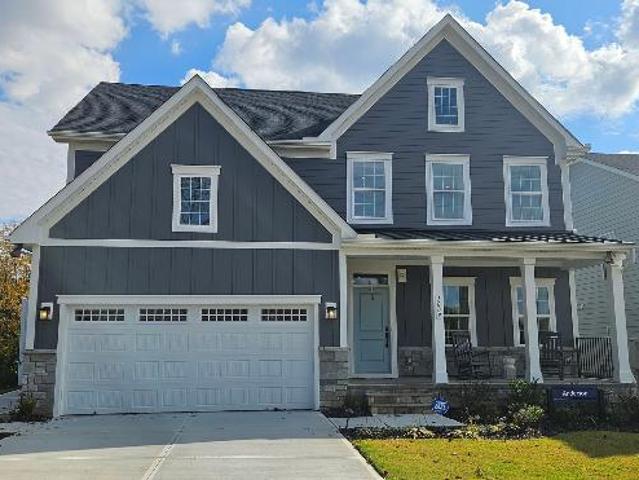 3 Br, 4 bath, Single Family 1009 Horse Whisper Run