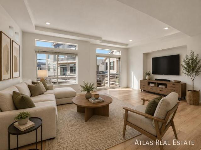 3 Br, 4 bath, Single Family 10124 Xanadu Street