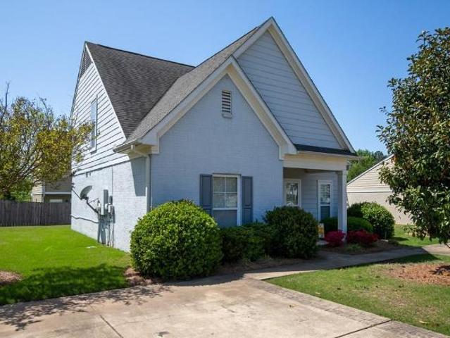 3 Br, 4 bath, Single Family 104 Saucer Lane
