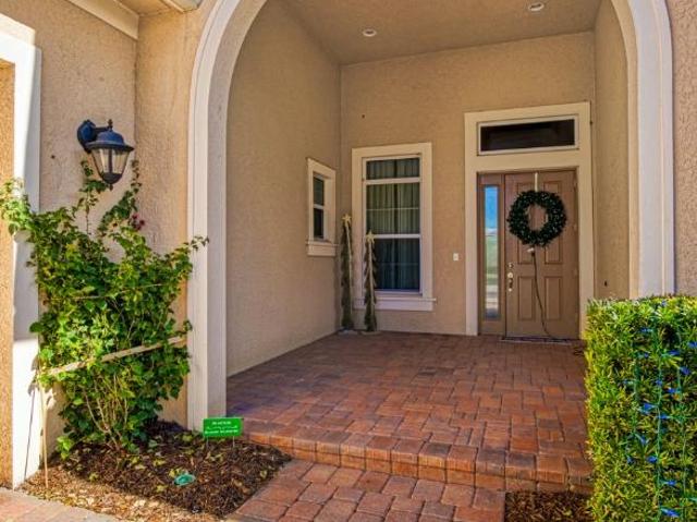 3 Br, 4 bath, Single Family 13866 Woodhaven Cir