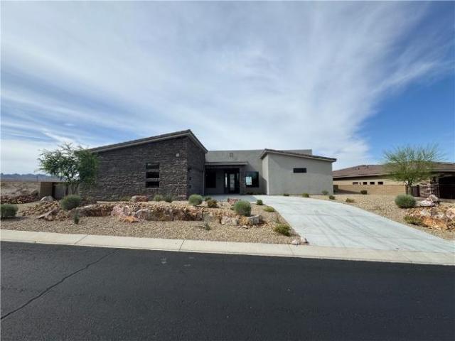 3 Br, 4 bath, Single Family 3040 Fort Mojave Drive