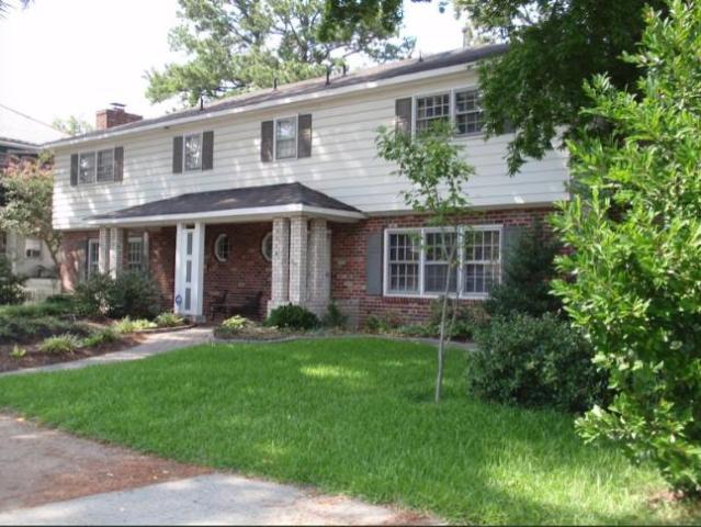 3 Br, 4 bath, Single Family 4407 B Victoria Blvd