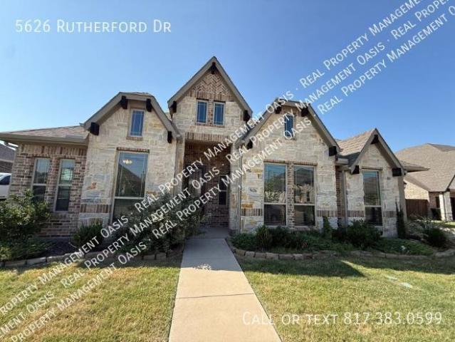 3 Br, 4 bath, Single Family 5626 Rutherford Dr