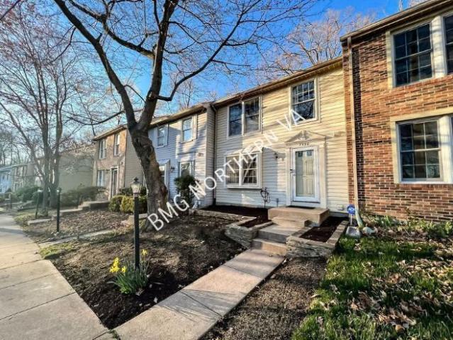 3 Br, 4 bath, Single Family 7520 Aspenpark Rd