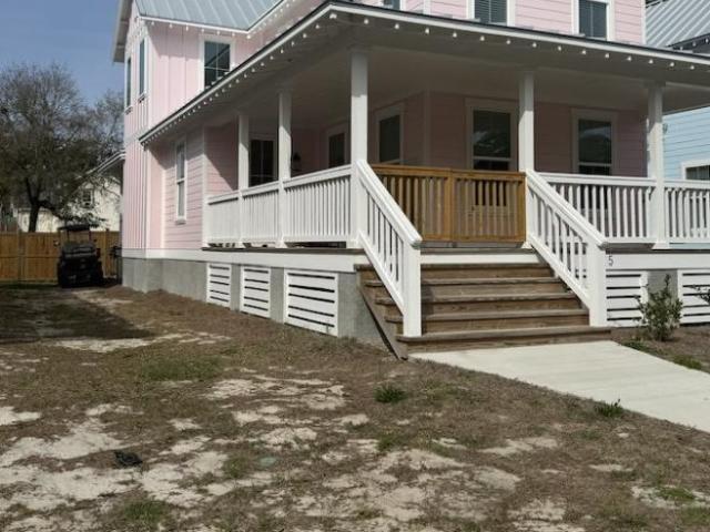 3 Br, 4 bath, Single Family 721 N Atlantic Ave