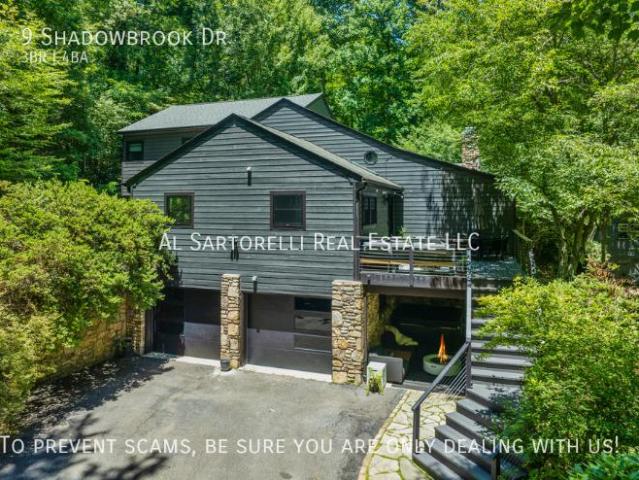 3 Br, 4 bath, Single Family 9 Shadwobrook Dr