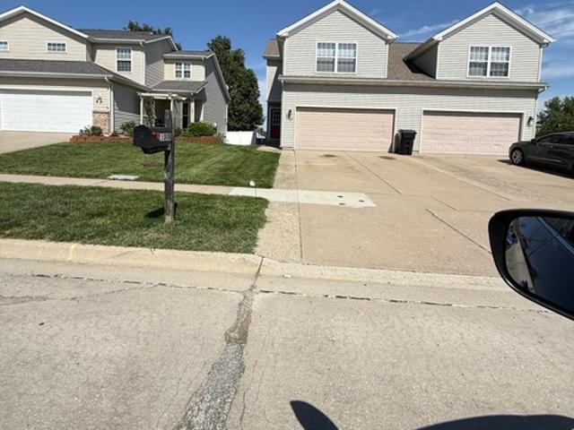 3 BR, 4 BA Apartment 1100 Henry St, Unit Unit B, Normal, IL 61761