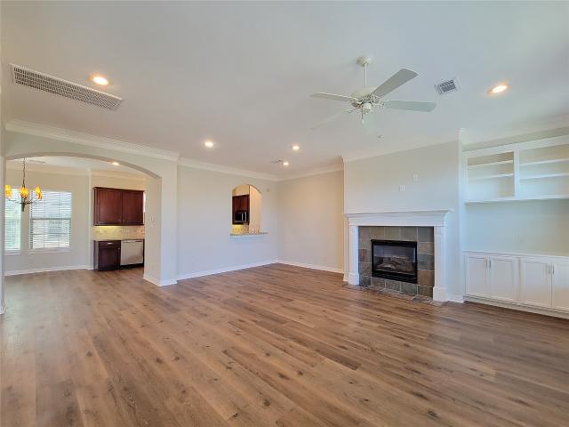 3 BR, 4 BA Apartment 2416 La Branch Street, Houston, TX 77004
