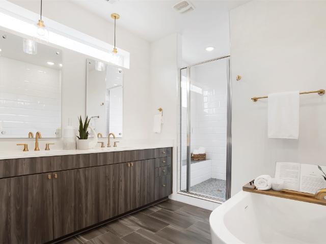 3 BR, 4 BA Apartment 2624 Metcalfe Road, Austin, TX 78741