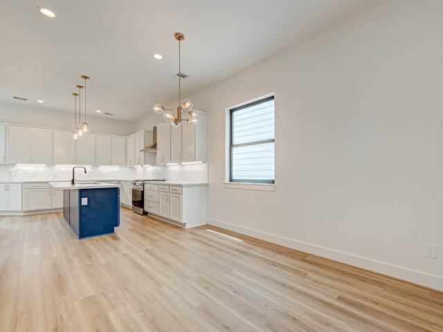 3 BR, 4 BA Apartment 3503 Anita Street, Houston, TX 77004