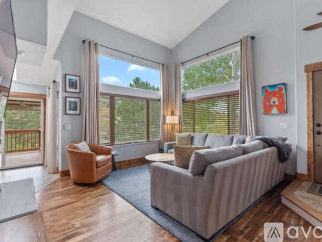 3 BR, 4 BA Apartment 661 Trailside Drive, Unit Chimney Creek, Golden, CO 80401
