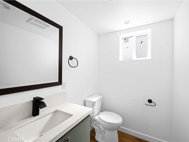 3 BR, 4 BA Apartment 6830 Hazeltine Avenue, Van Nuys, CA 91405