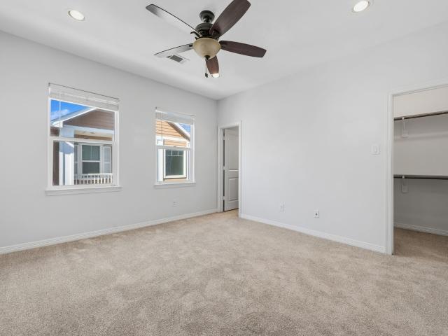 3 BR, 4 BA in Heights Greater Heights