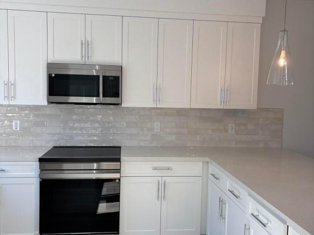 3 BR, 4 BA in Newhall Ranch